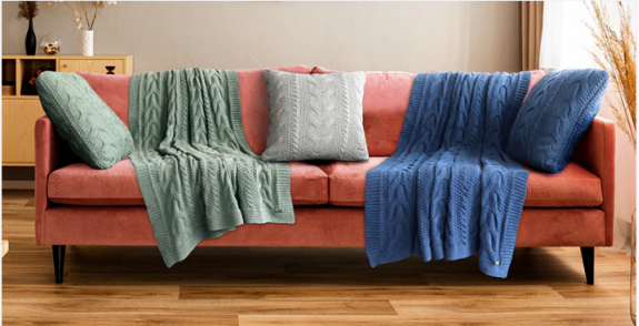 THINGS TO CONSIDER WHEN YOU BUY THROWS – Pluchi Online