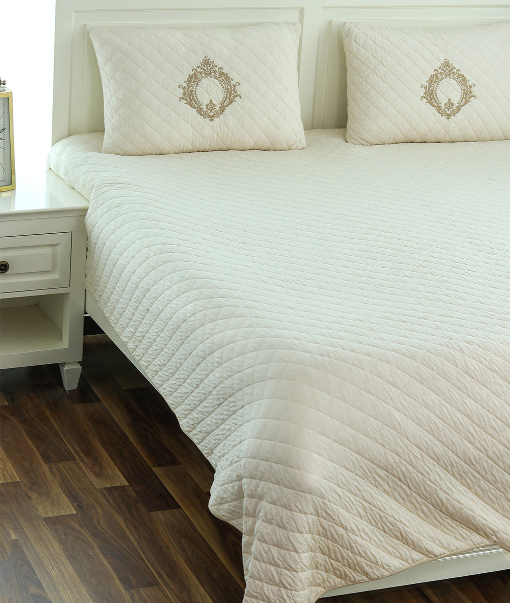 Cotton knitted Bed Cover with Embroidered Pillow Cover ( Set of 3 Pcs ...