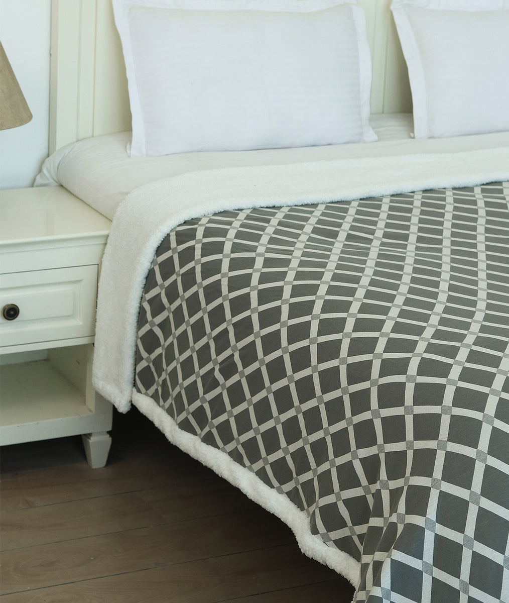 Rohmbus Medium Grey & Natural Cotton Knitted Double Bed Blanket layere ...